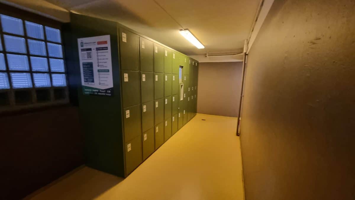 Lockerpoint Luggage Storage Scheveningen • 24/7 open • Lockerpoint.com